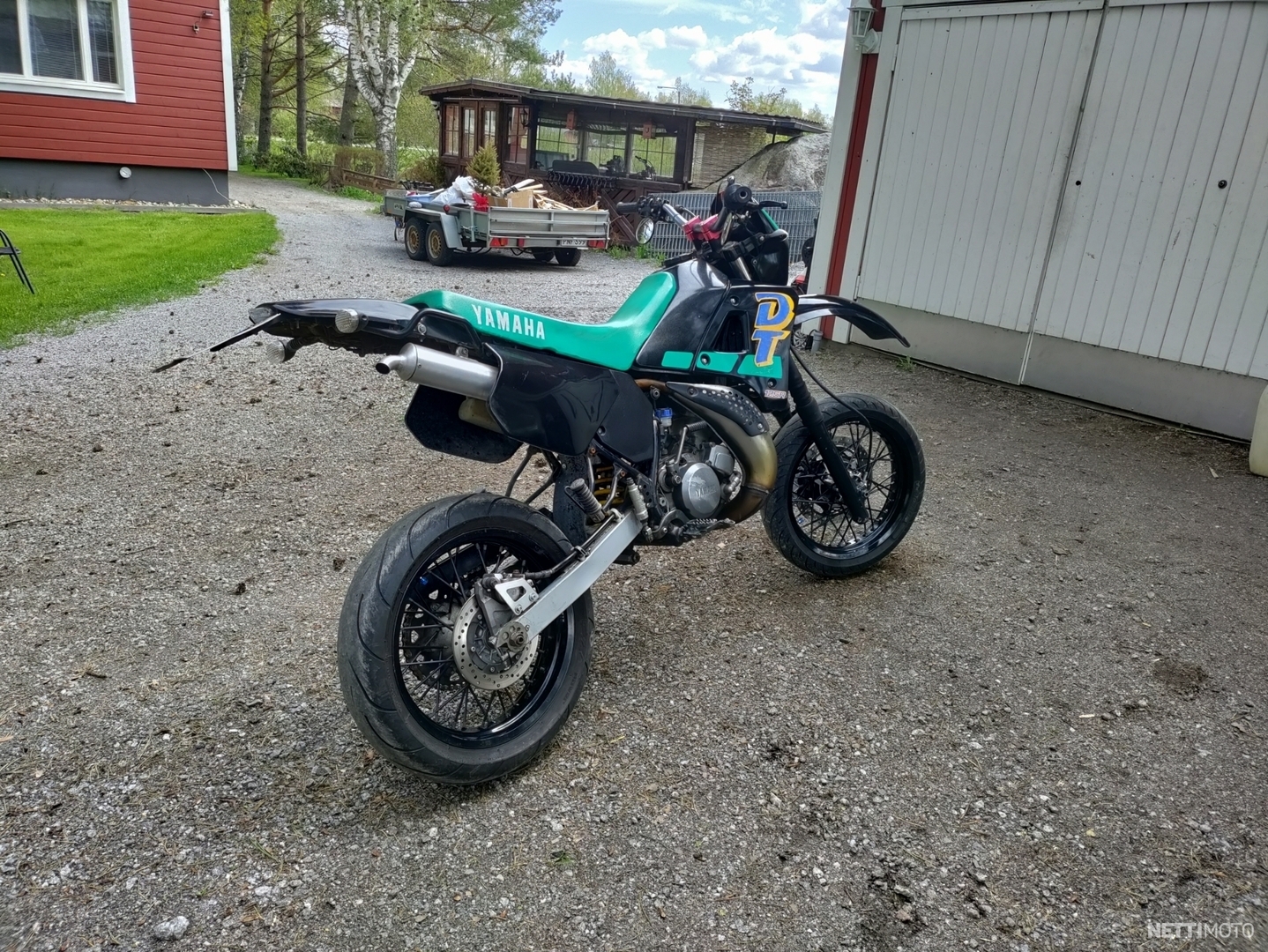 yamaha-dt-125-cm-1990-mustasaari-moottoripy-r-nettimoto